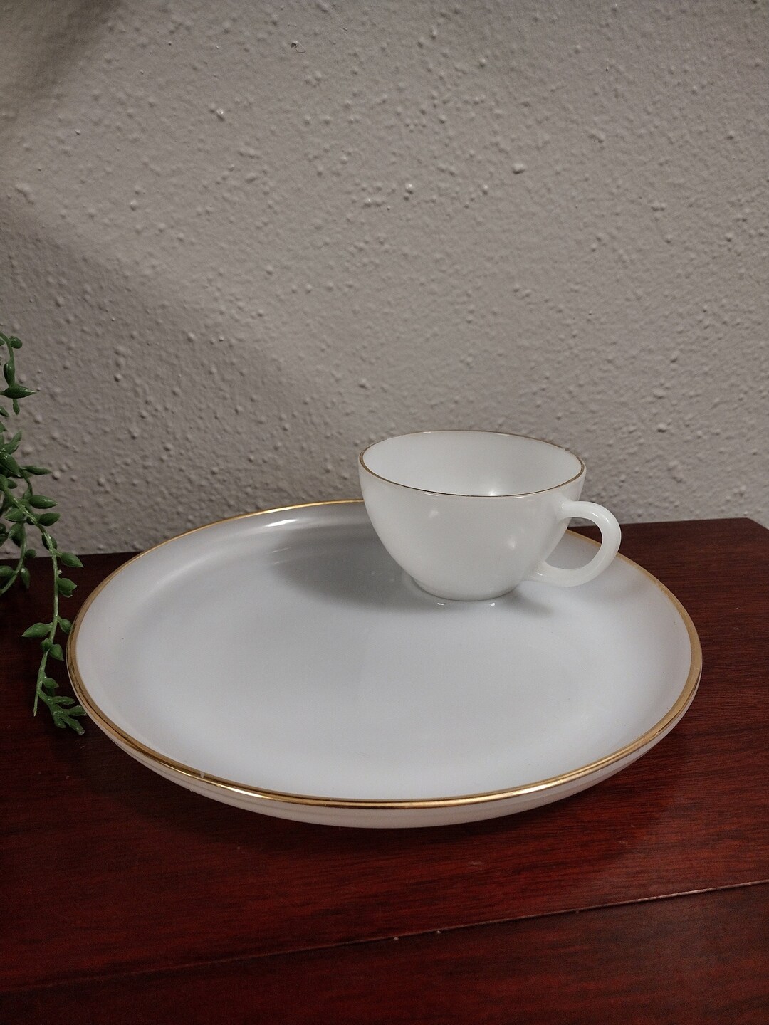 Vintage 1950's Anchor Hocking Fire King Golden Veil Round Milk Glass ...