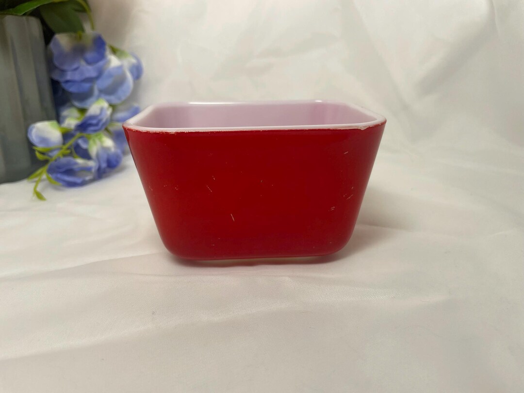 Vintage Pyrex Primary Red Small Refridgerator Dish 0501, No Lid - Etsy