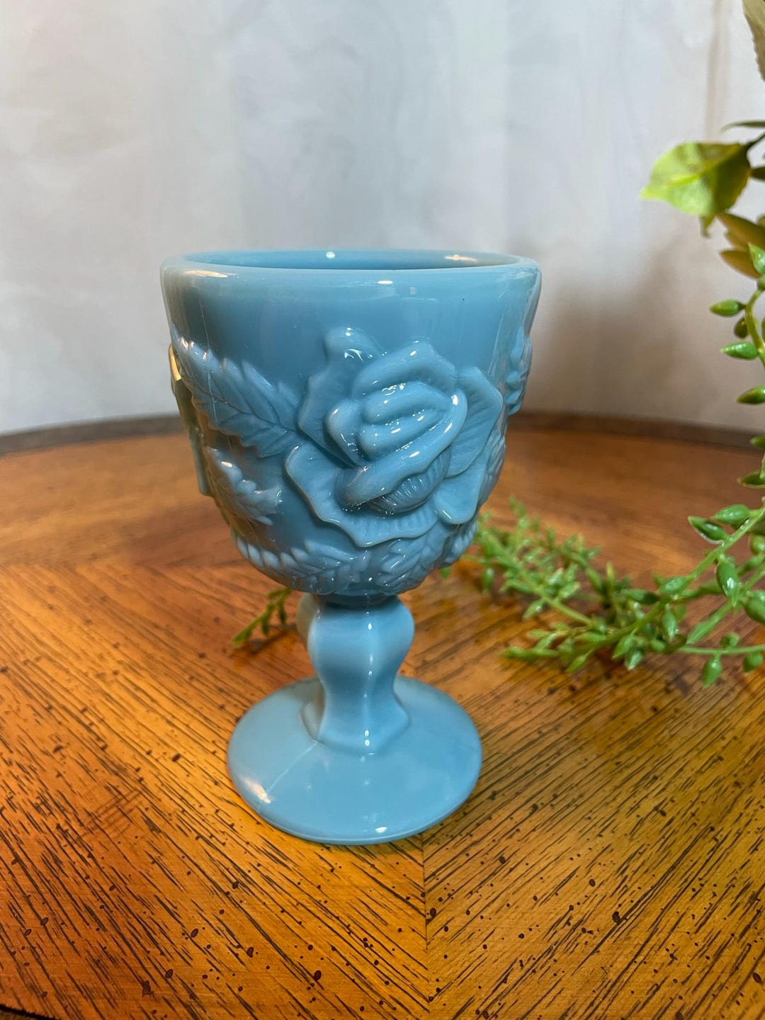 Madonna Inn Rose in Bonnie Blue 5oz. Wine Goblet by Fenton - Etsy