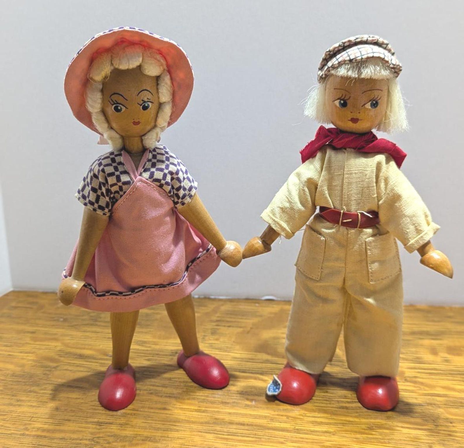 Vintage 60s Pair of Polish Wooden Peg Dolls, Handpainted. Original ...