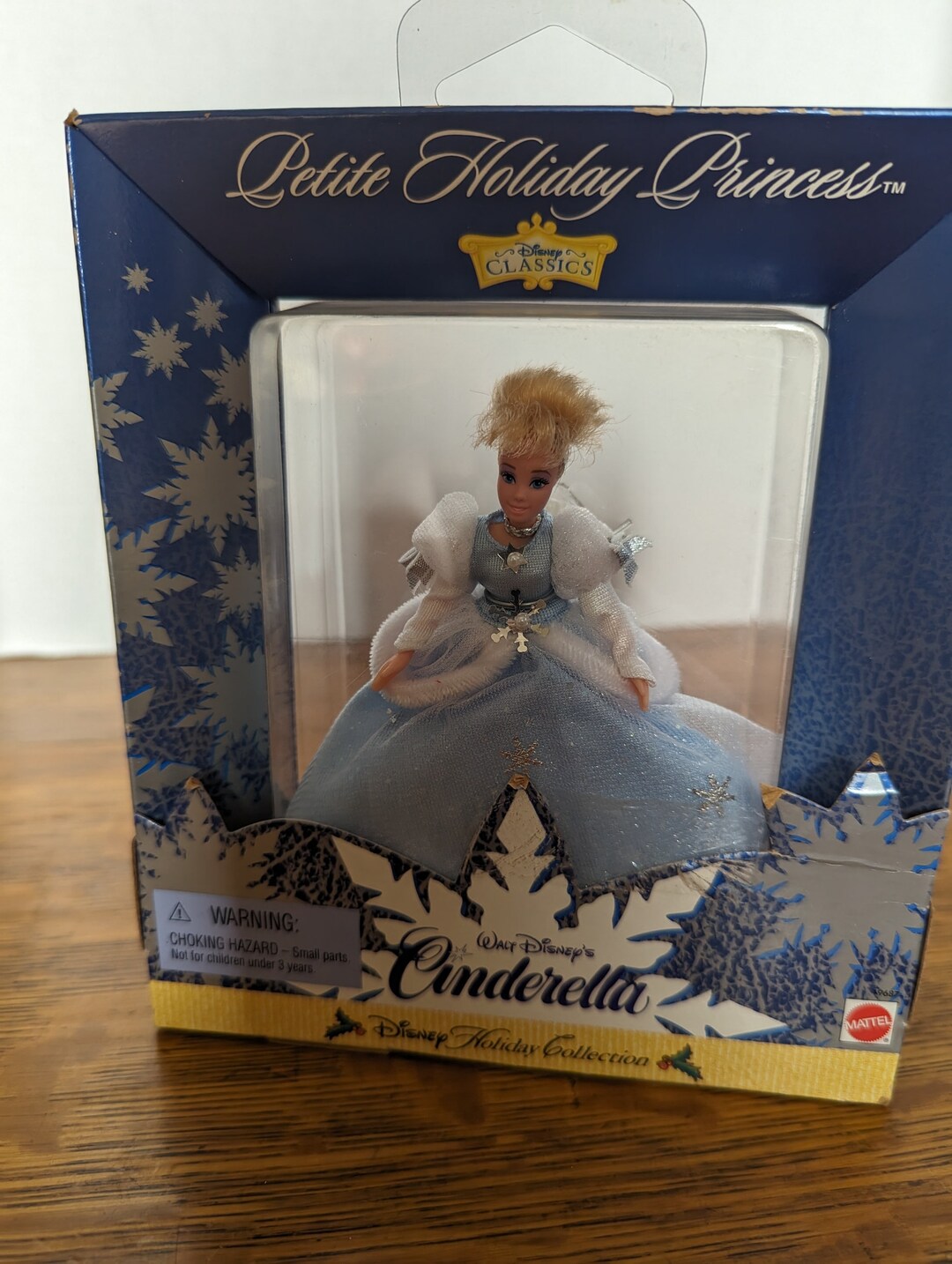 Disney Classics Holiday Collection Cinderella Petite Princess With ...