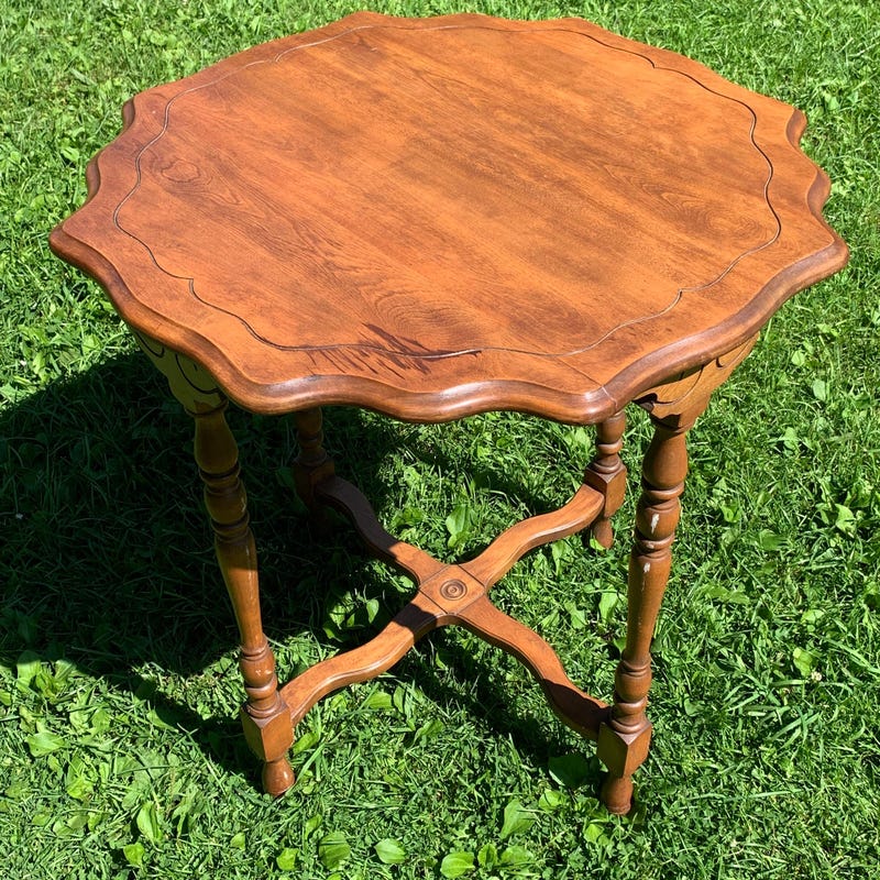 Scallop Table - Etsy