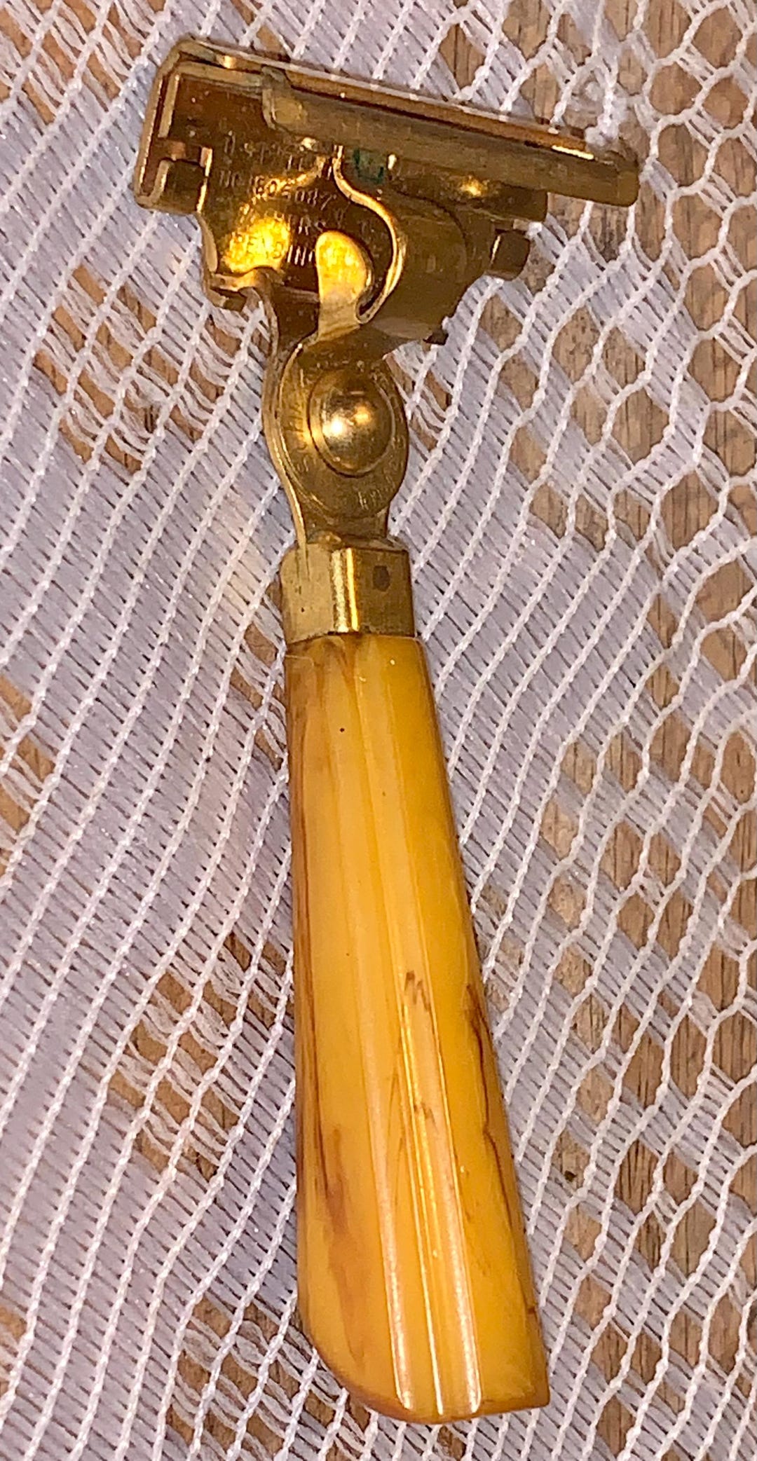 1930s Schick Injector Gold Metal Razor, Bakelite With Amber ...