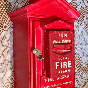 Vintage Northern Electric Red Metal Pull Down Fire Alarm Box With KEY ...