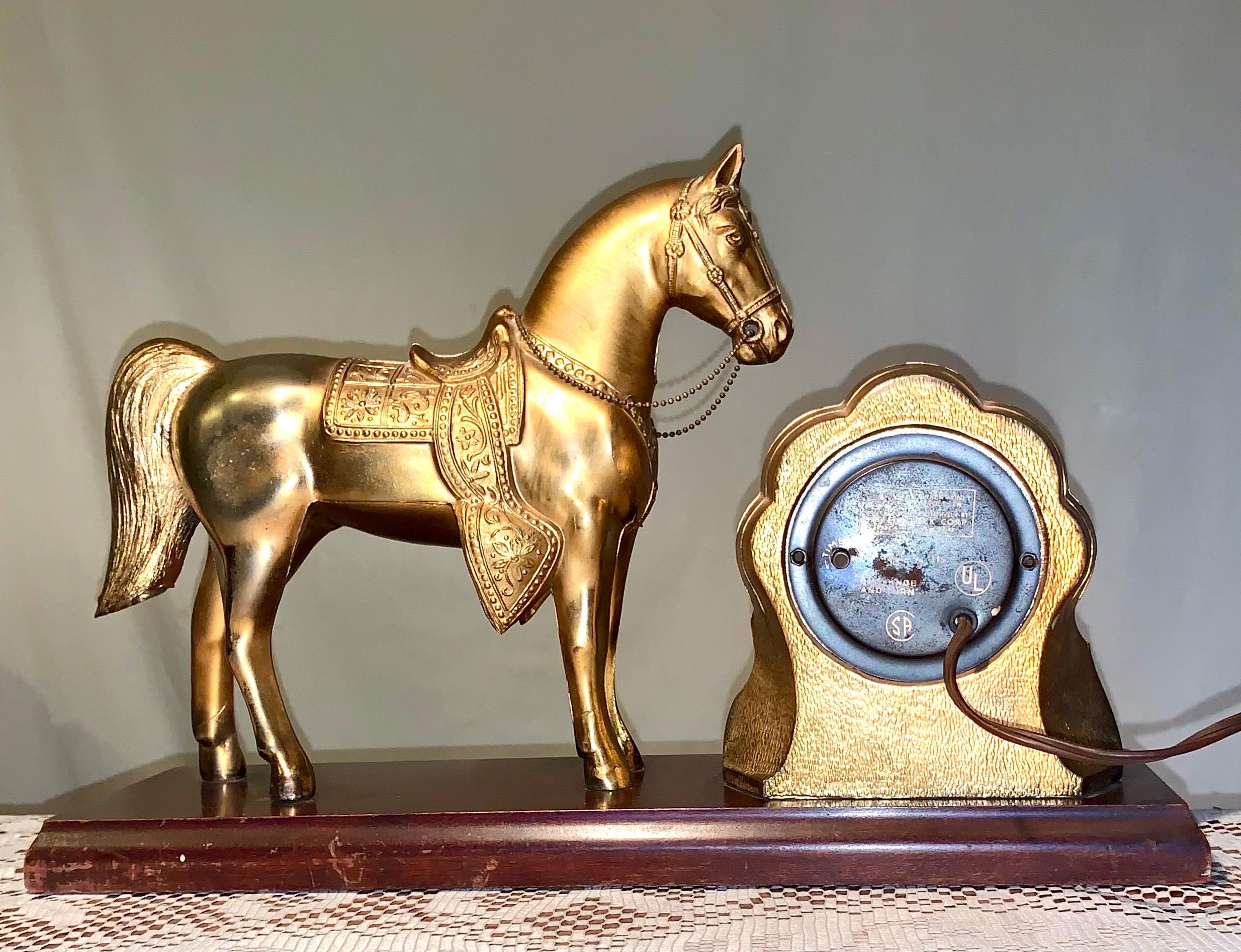 Vintage 1940s All Original-united Clock Co. Self-starting Gold Metal ...