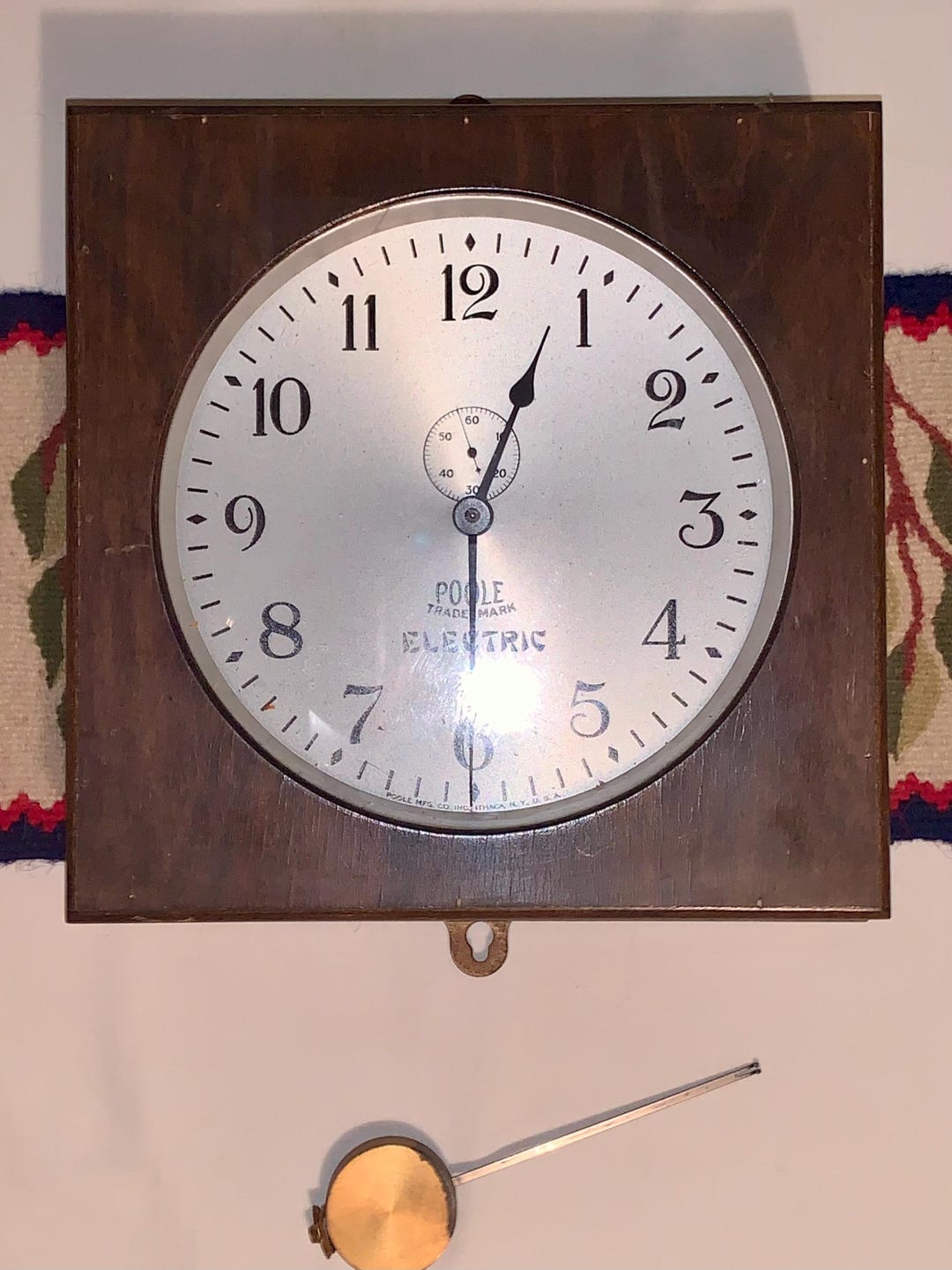 Vintage 1930s Poole Pendulum Electro Mechanical Battery Operated Wall ...