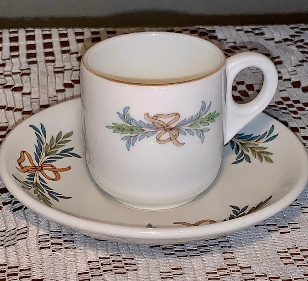 Vintage 1940s Canadian Pacific Hotel Mintons/duraline Leaf and Bow ...