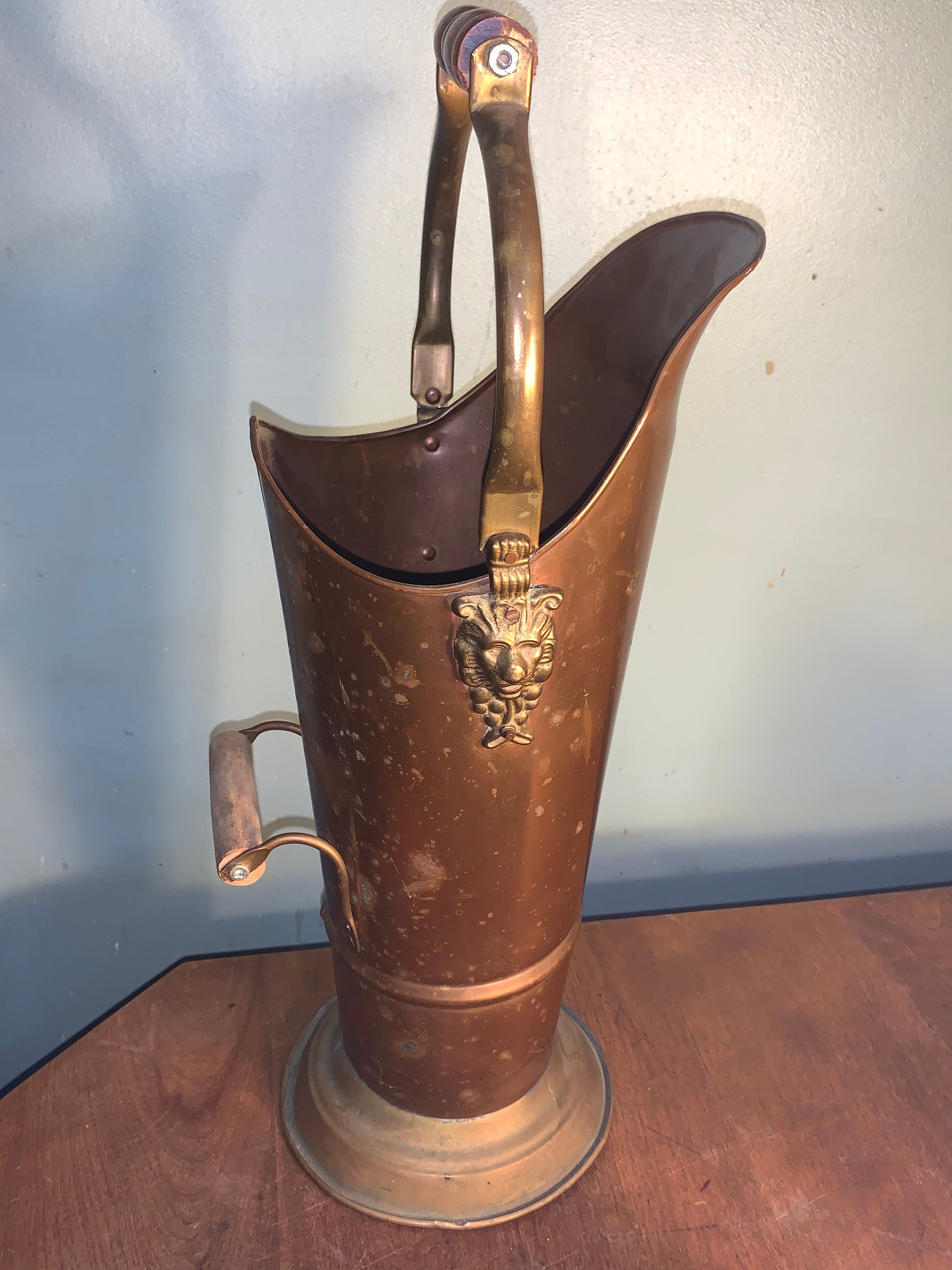 SET of Four-amazing-vintage 1970s Copper/brass Lion Head Delft Ceramic ...