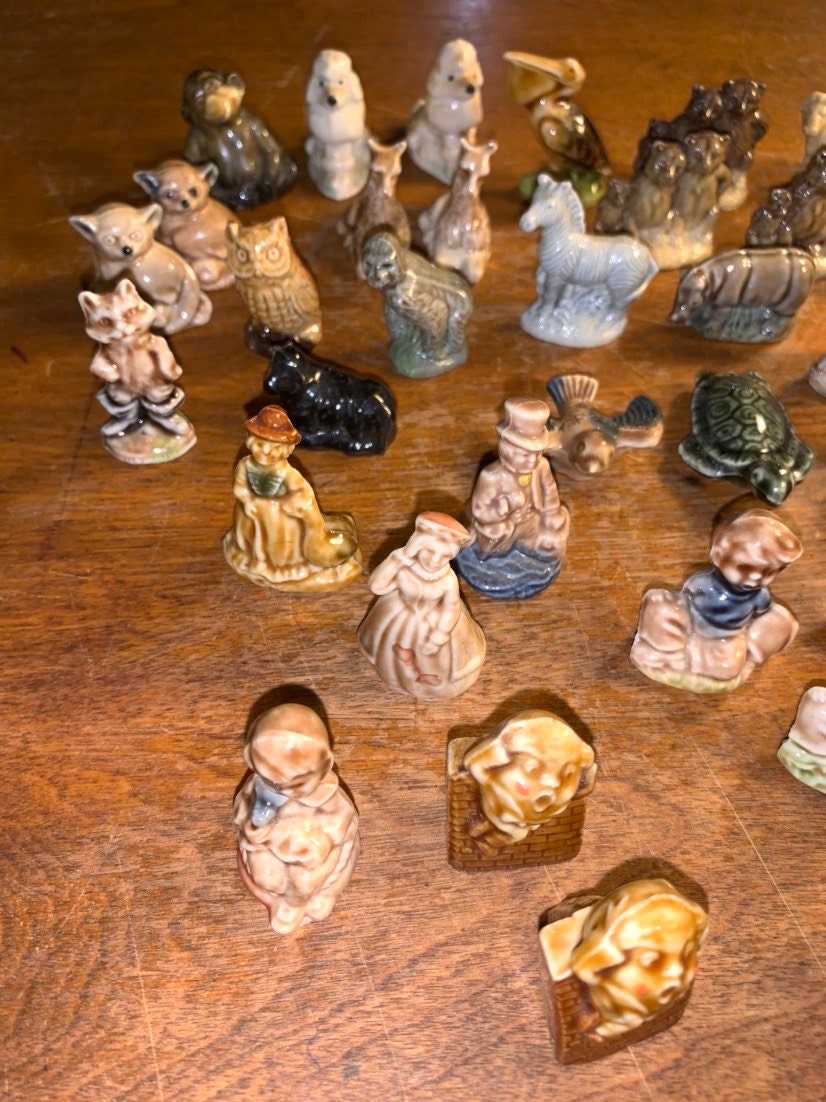 Sixty Six (66) Vintage 1950 to 1970 - RED Roses/wade - Nursery Rhyme ...