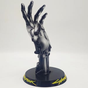 Cyberpunk 2077 Game Controller Holder, Johnny Silver Hand,futuristic ...