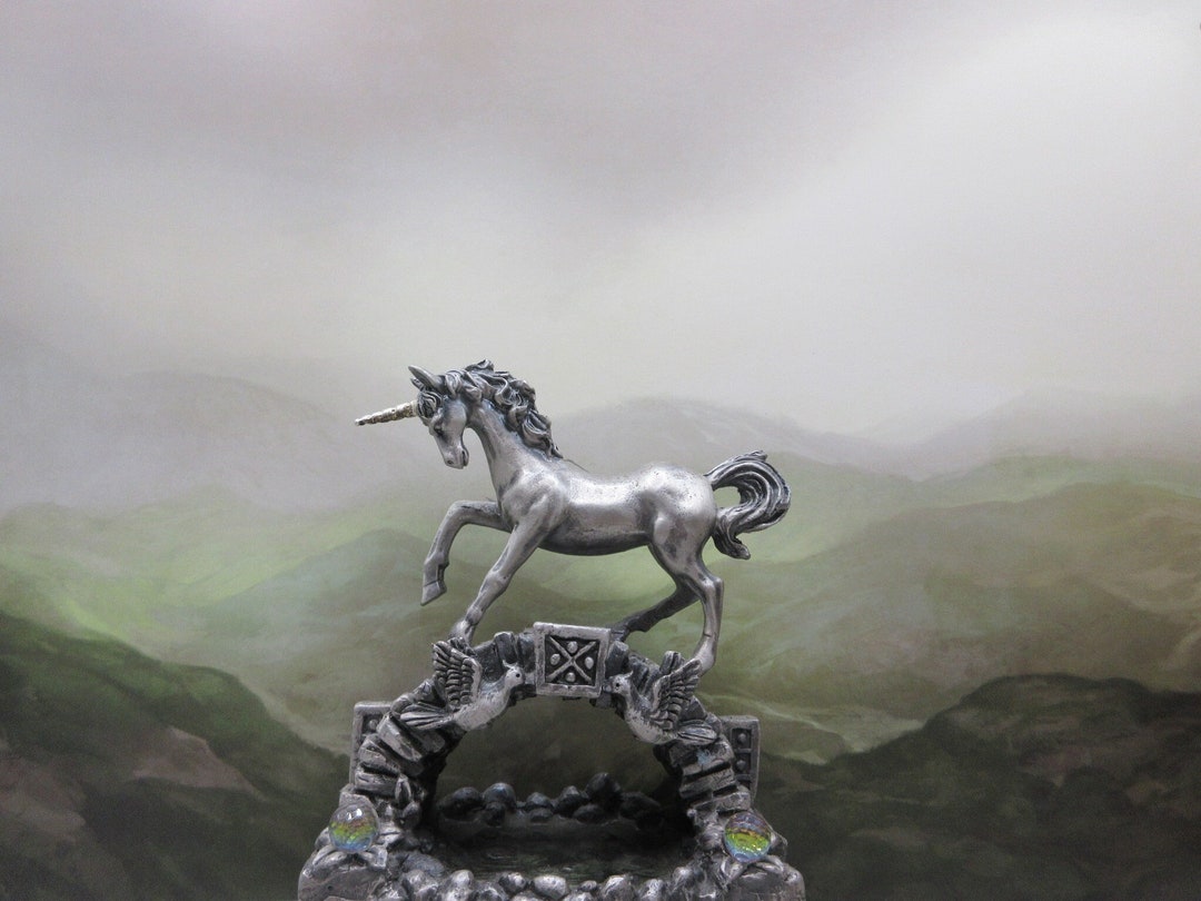 The Unicorn of the Bridge Boxed Myth & Magic Collectable Figurine by ...