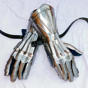 Medieval Steel Knight Gauntlet Armor, Fully Functional Finger Armor ...