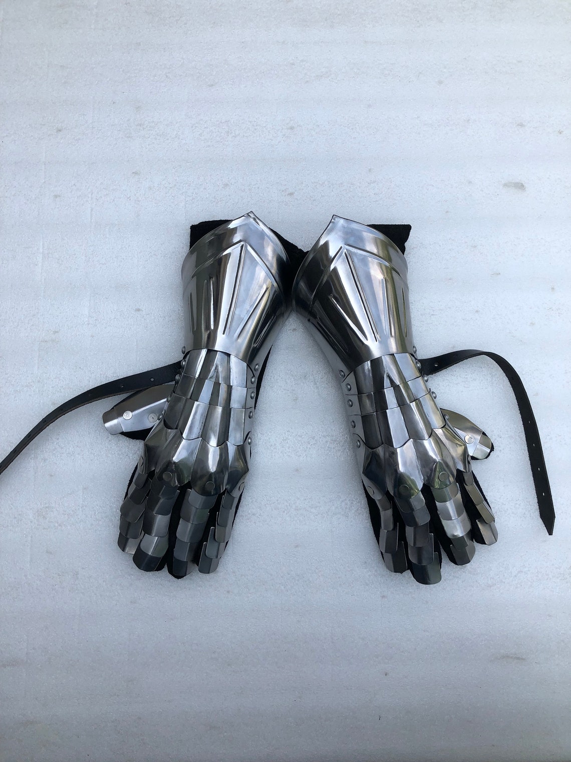 Handmade Steel Knight Gauntlets: Functional Medieval Armor, Cosplay ...