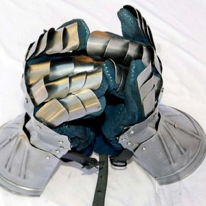 Medieval Steel Knight Gauntlet Armor, Fully Functional Finger Armor ...