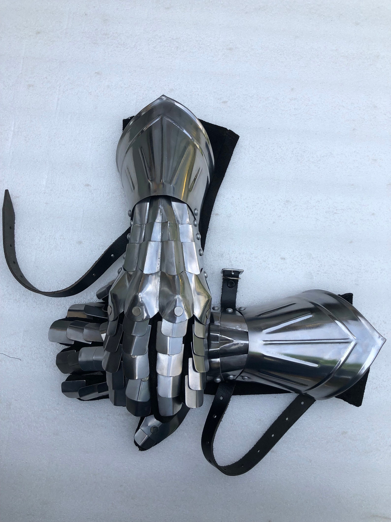 Handmade Steel Knight Gauntlets: Functional Medieval Armor, Cosplay ...