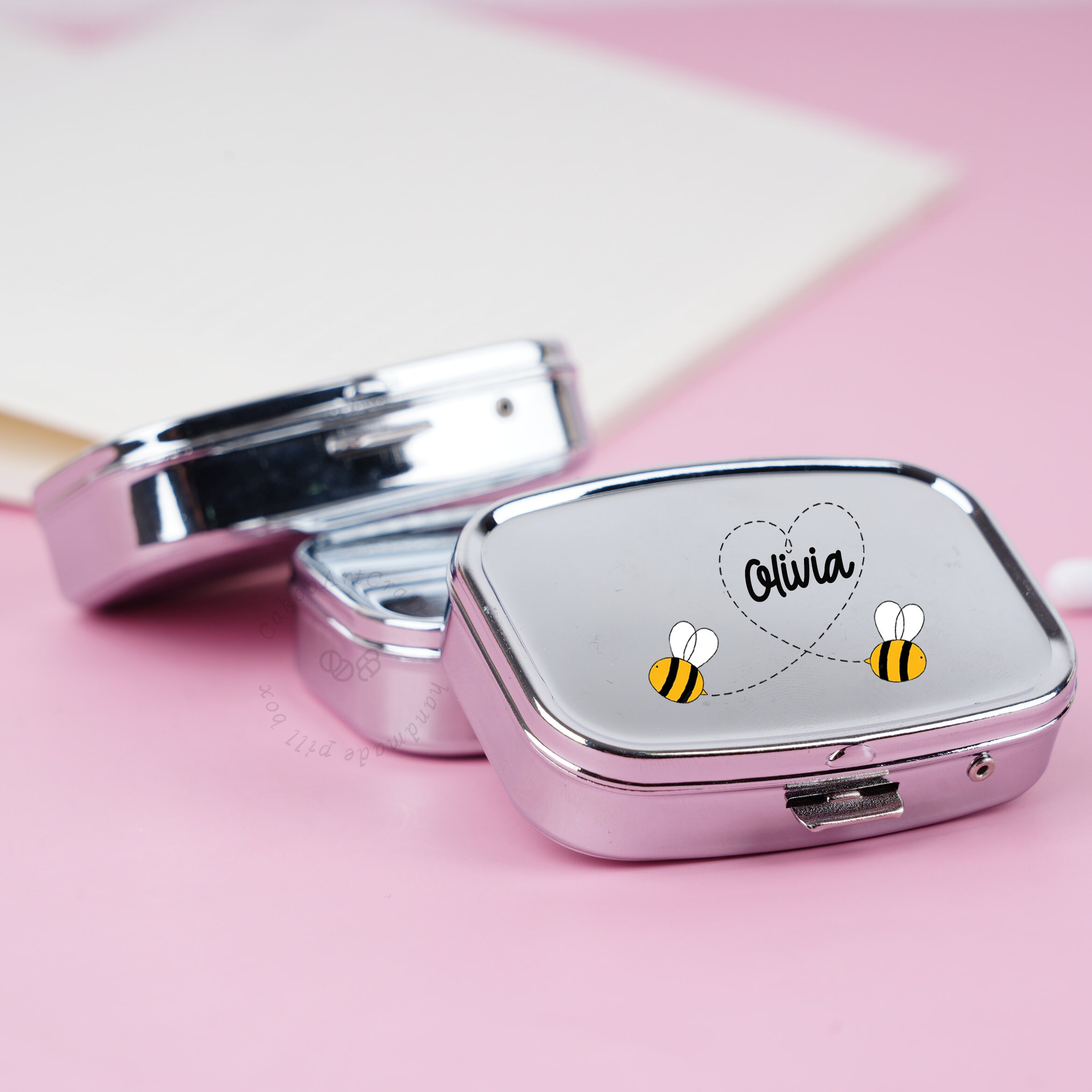 Cute Bee Pill Container, Portable Daily Pill Box, Round Metal Medicine ...