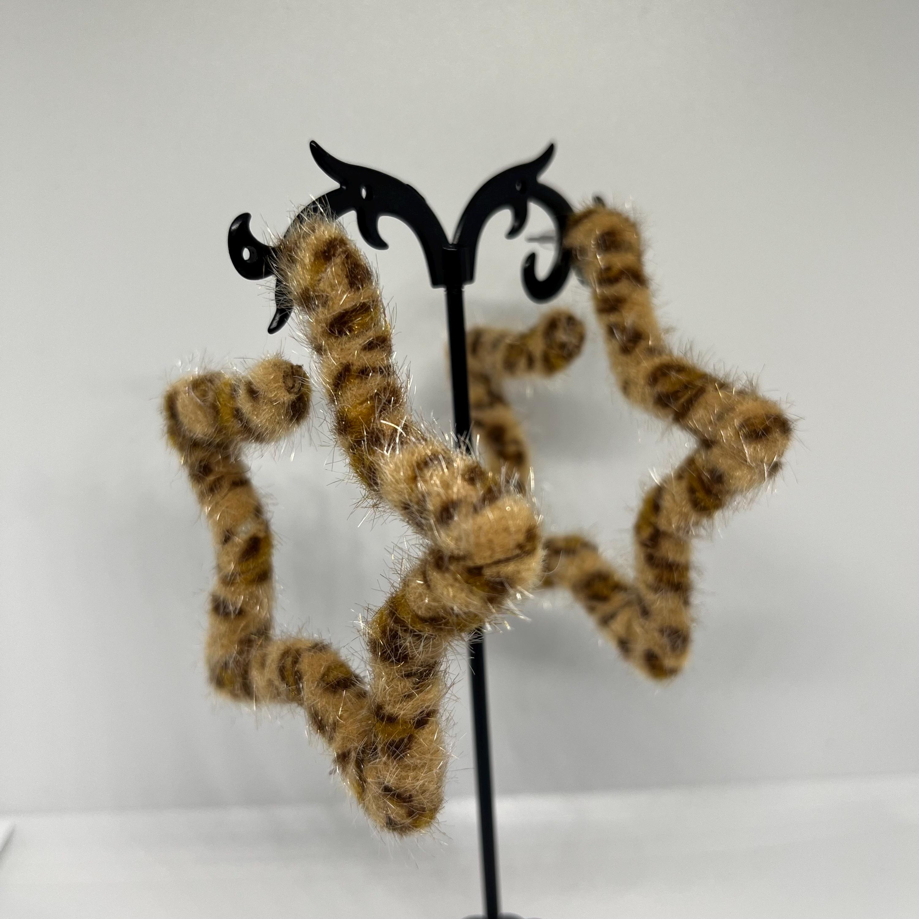 Y2K Fuzzy Star Leopard Print Hoop Earrings | Mcbling | Trashyy2k ...