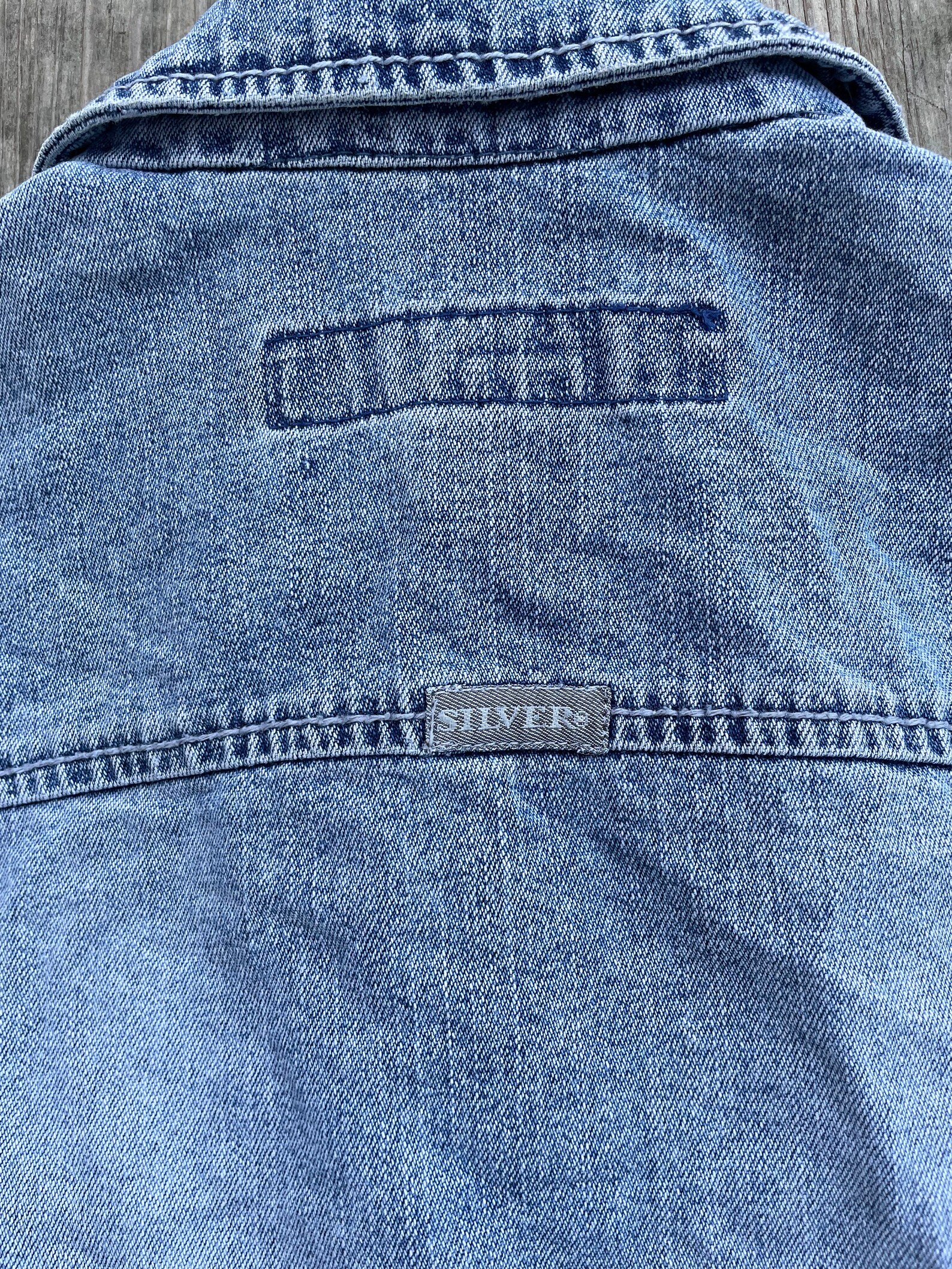 Vintage Silver Brand Jean Jacket Womens Medium 90s Y2K Denim Trucker ...