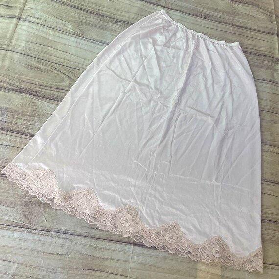 Vintage Shadowline Half Slip Pink Nude Small Gem
