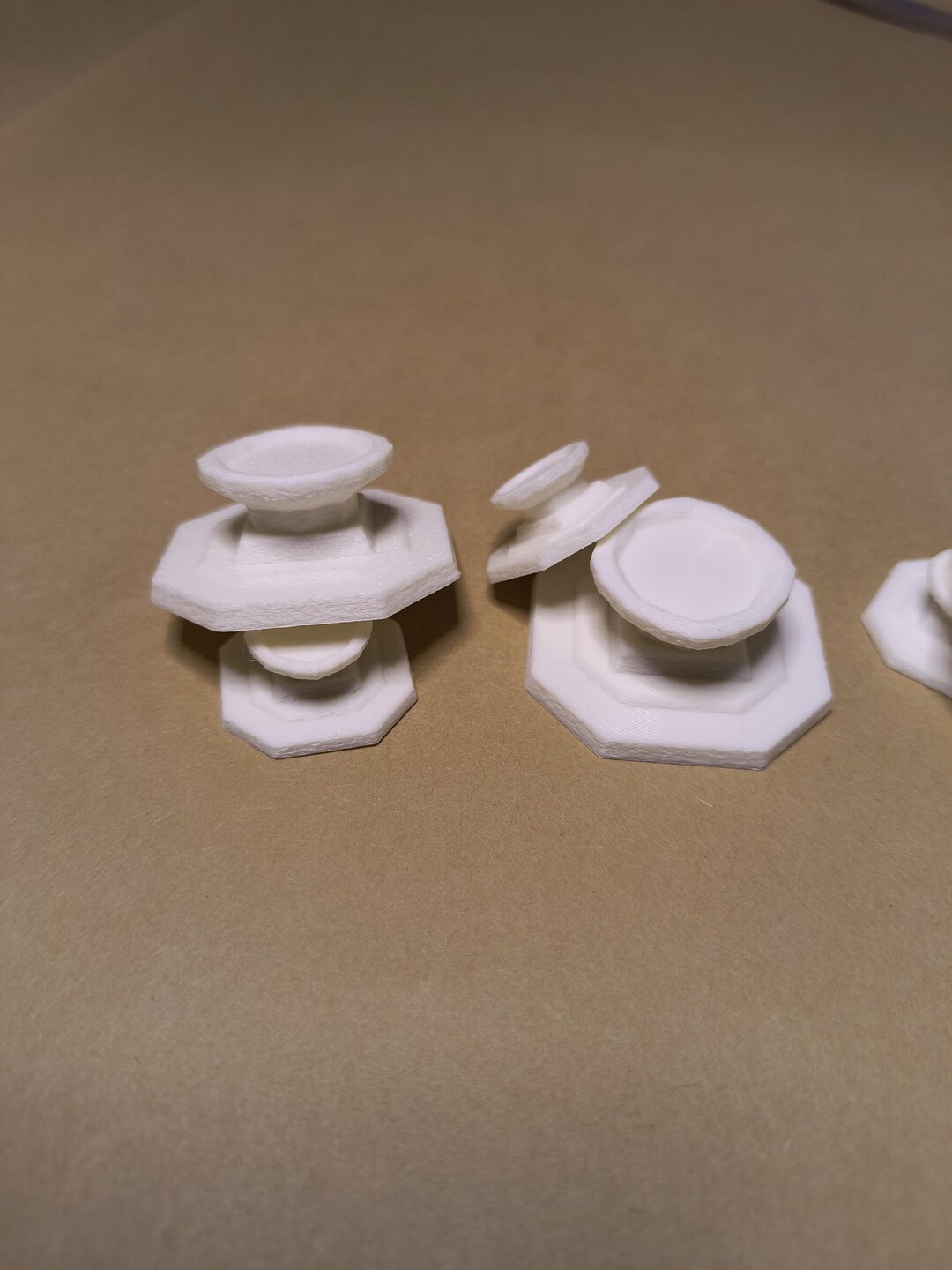 3 Pack - Pedestal Shrine Terrain Prop – D&D / TTRPG Miniature With 3 ...