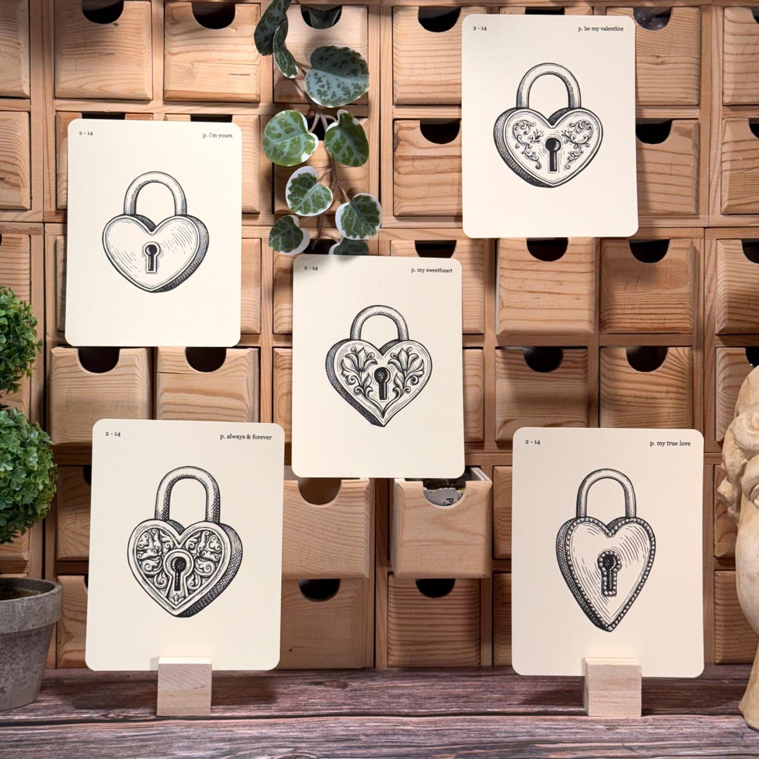 Valentine Heart Locket Vintage Style Flash Cards | Set of 5 | Plain ...