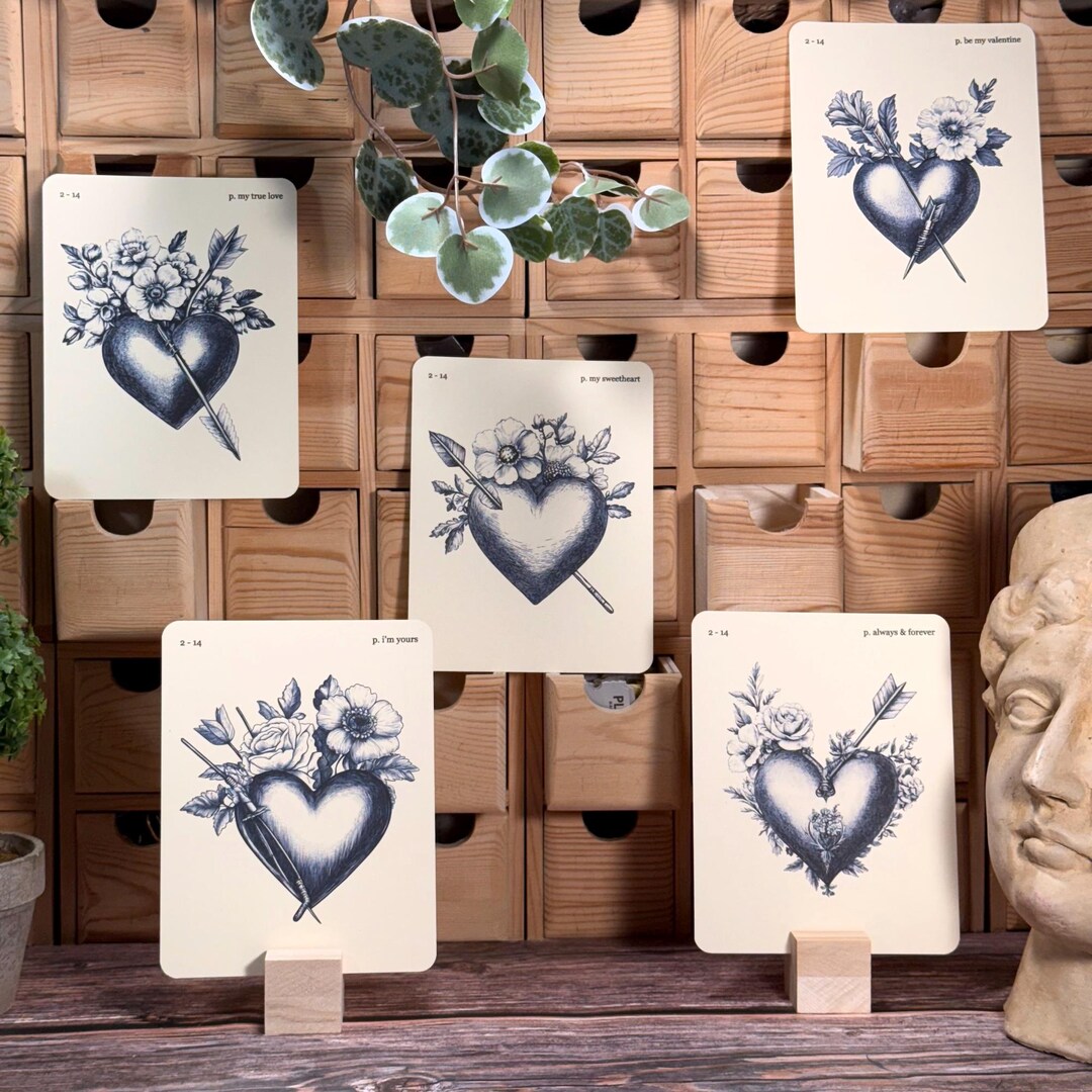 Valentine Heart & Arrow Vintage Style Flash Cards | Set of 5 | Plain ...