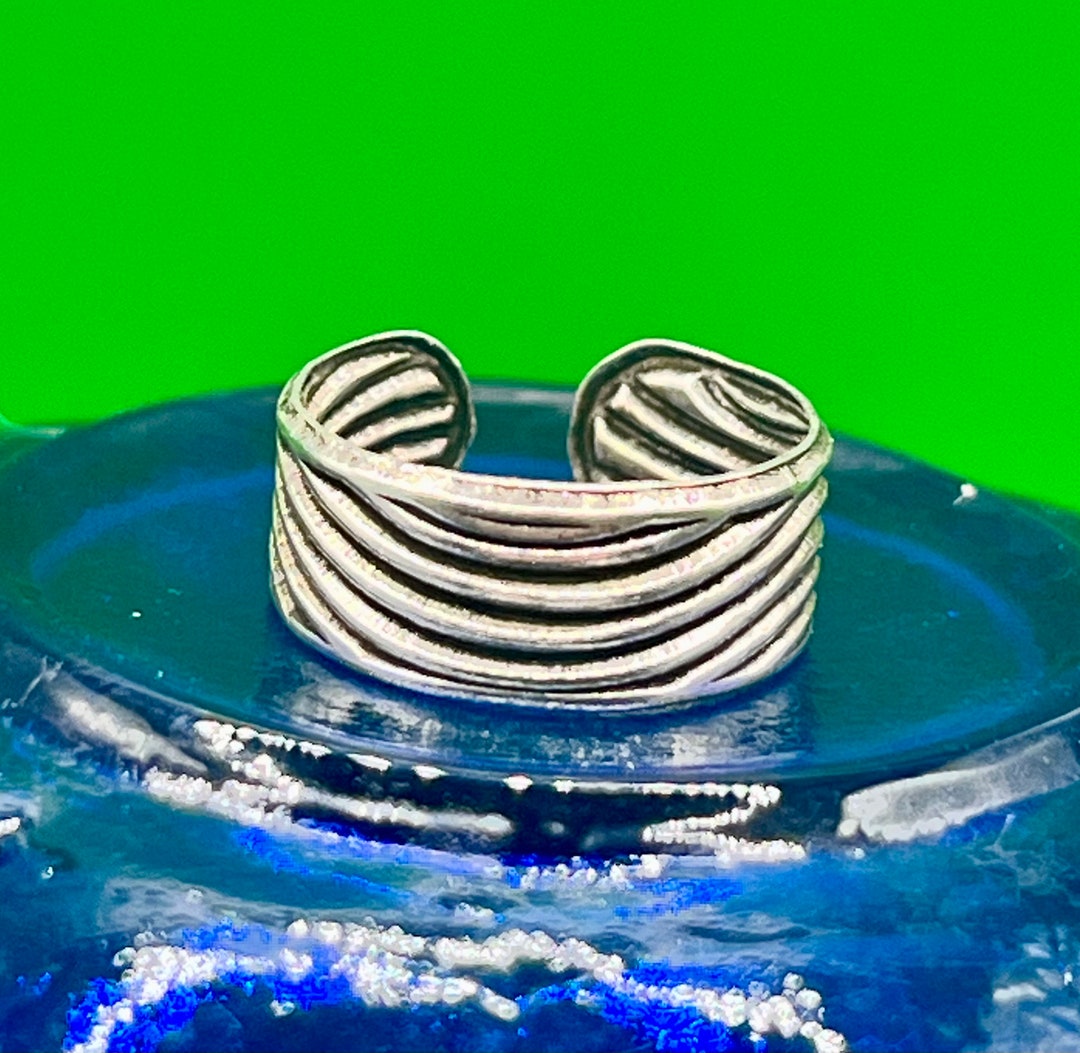 Oxidised Sterling Silver Sand Ripple Toe/pinky Ring - Etsy
