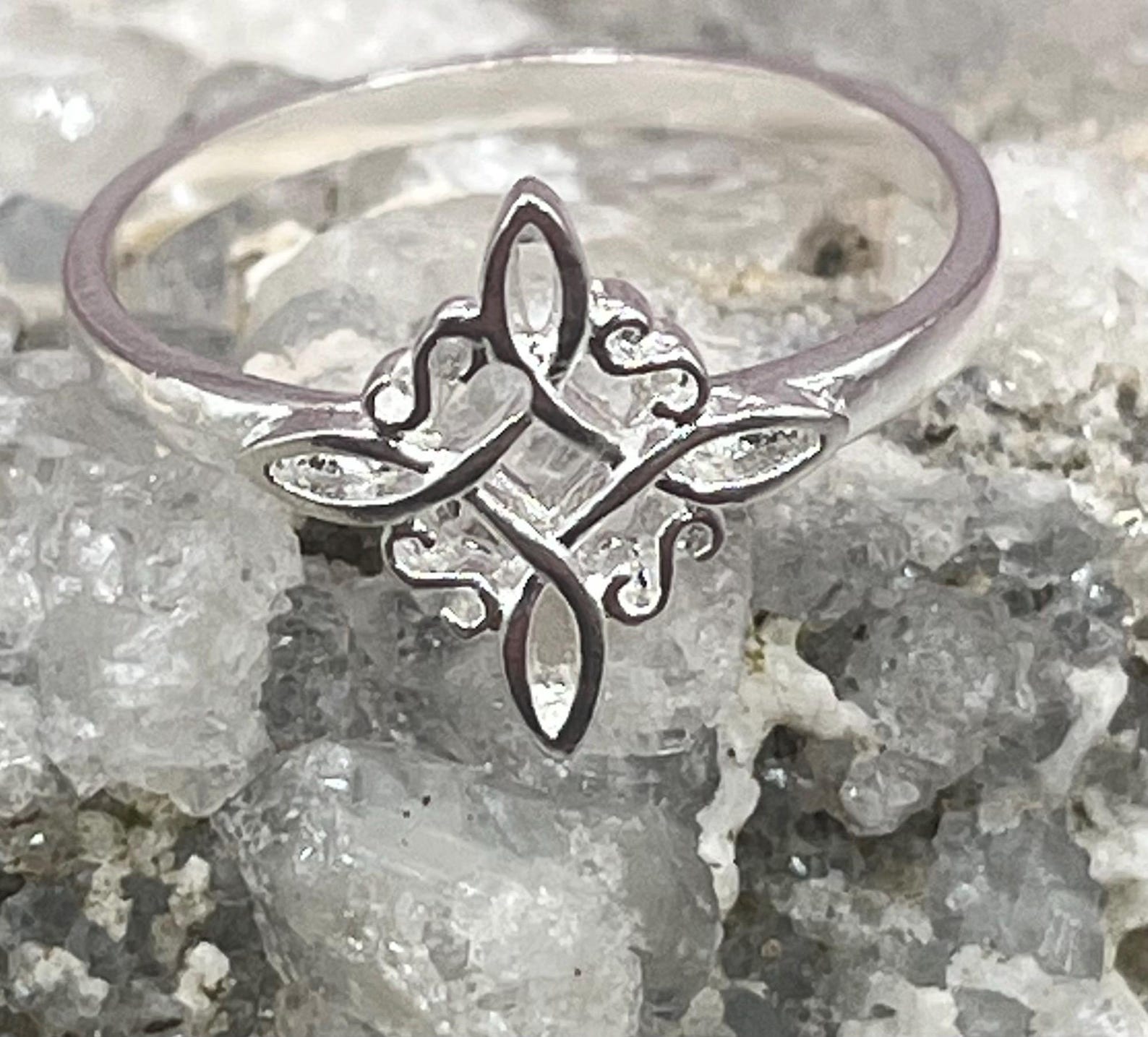 925 Sterling Silver Witches Knot Ring - Etsy
