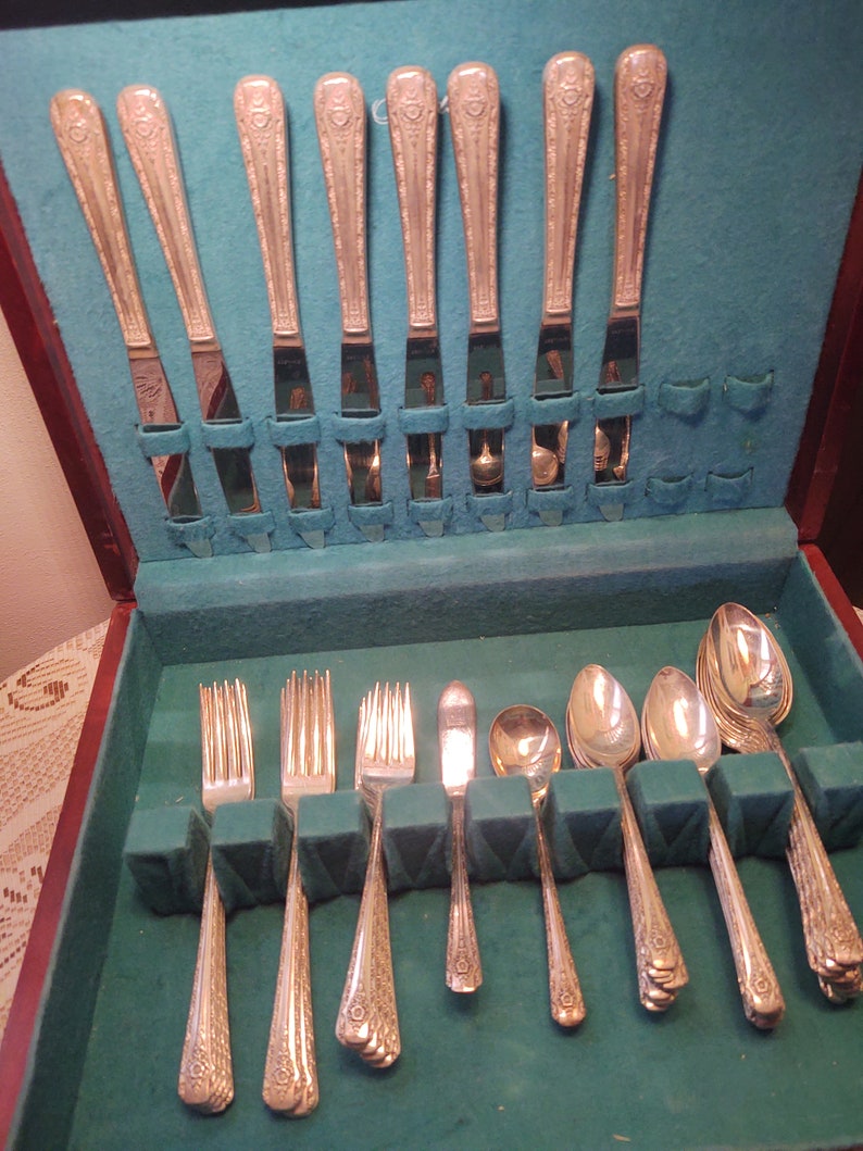 Silver Plate Flatware W/box, 1954 Elegance Pattern - Etsy