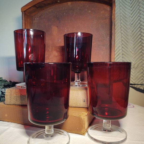 4 Red Glass Goblets - Etsy