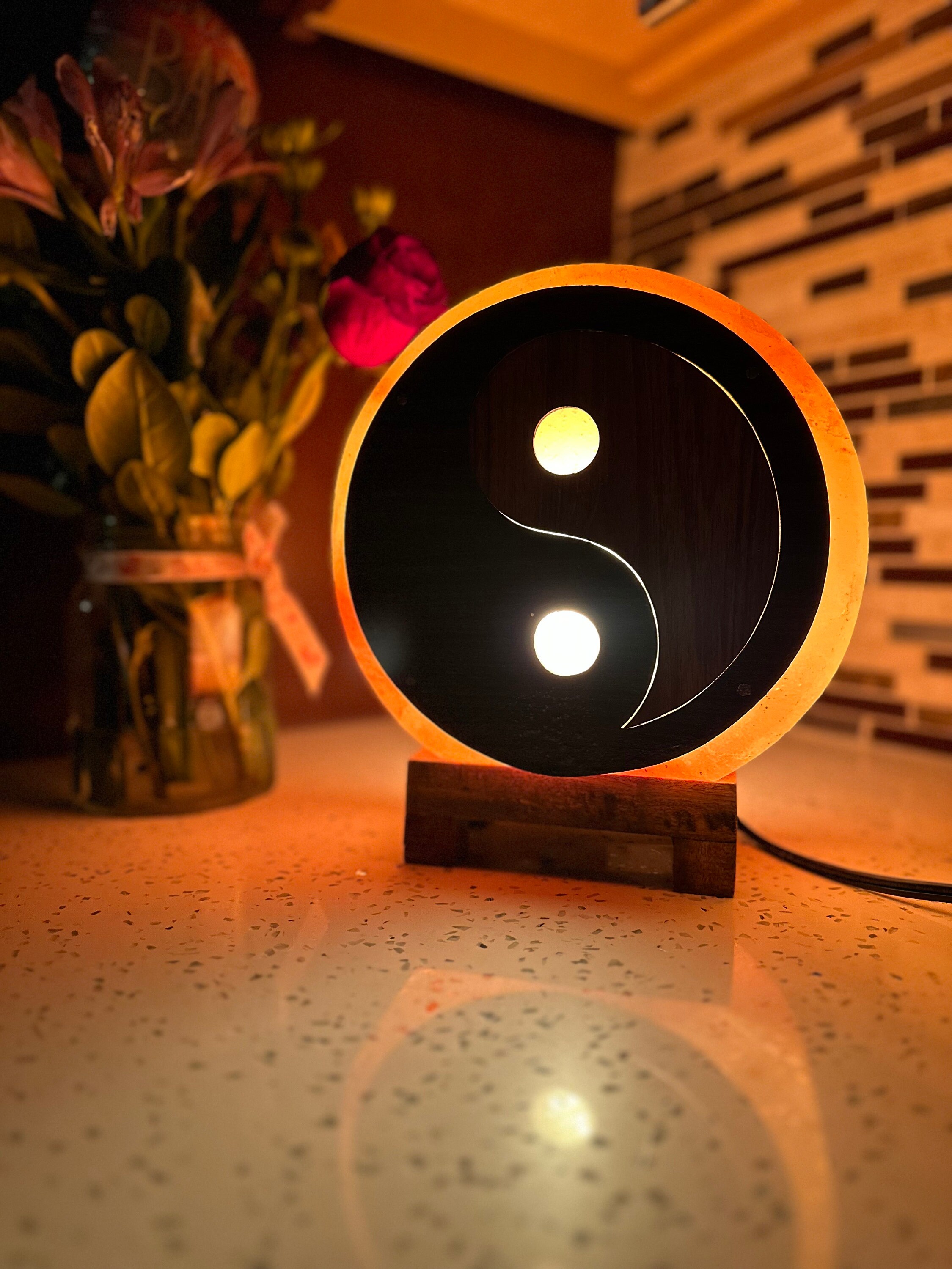 Modern Design Ying Yang Shape Lamp - Classic Design Salt Lamp - Modern ...