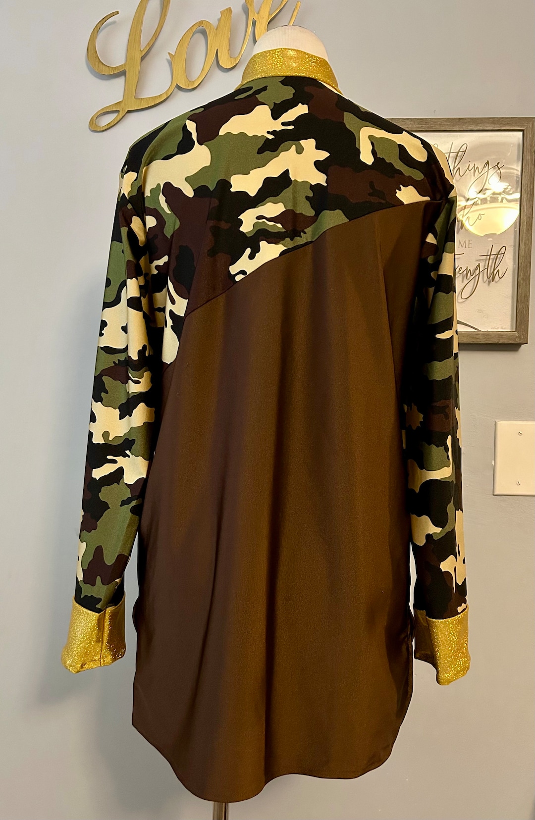 Men’s Worship Tunic: VICTORY BELONGS to JESUS - Etsy