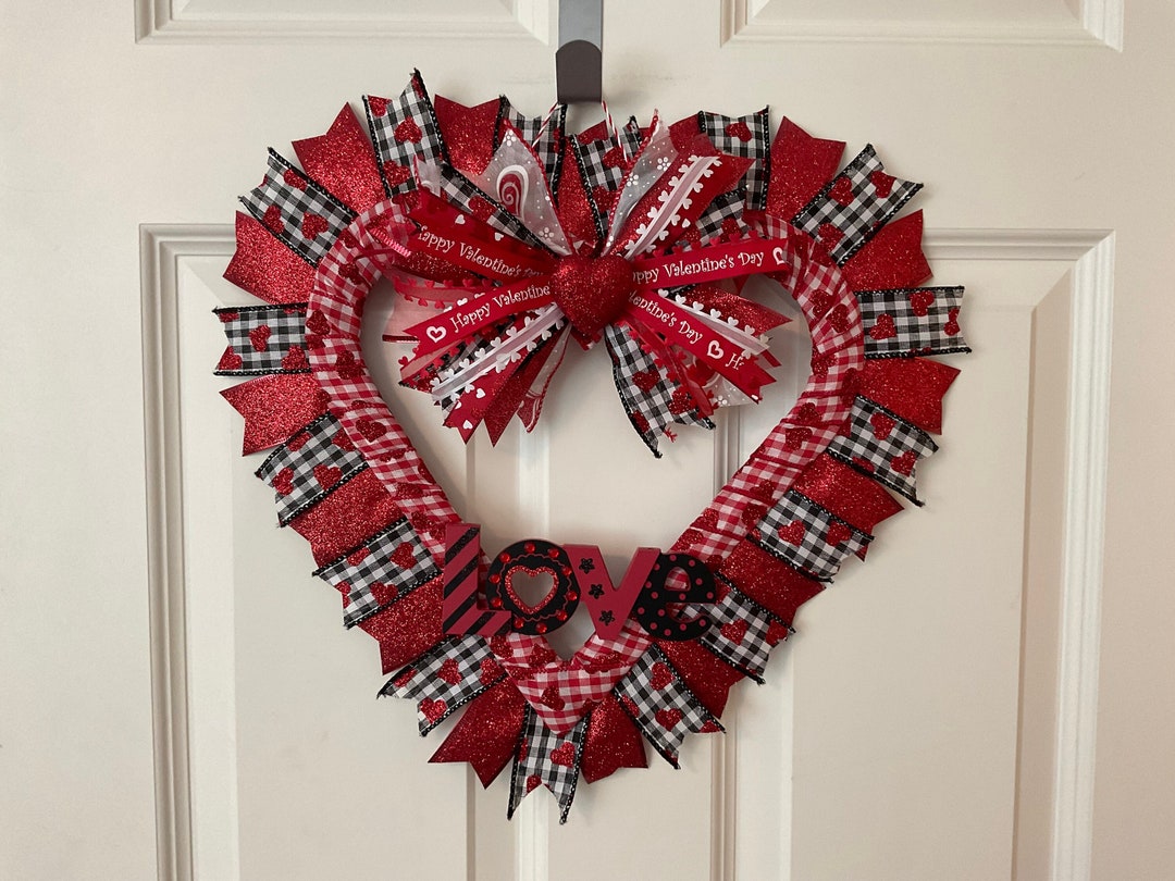 Heart Shaped Valentine Ribbon Wreath - Etsy