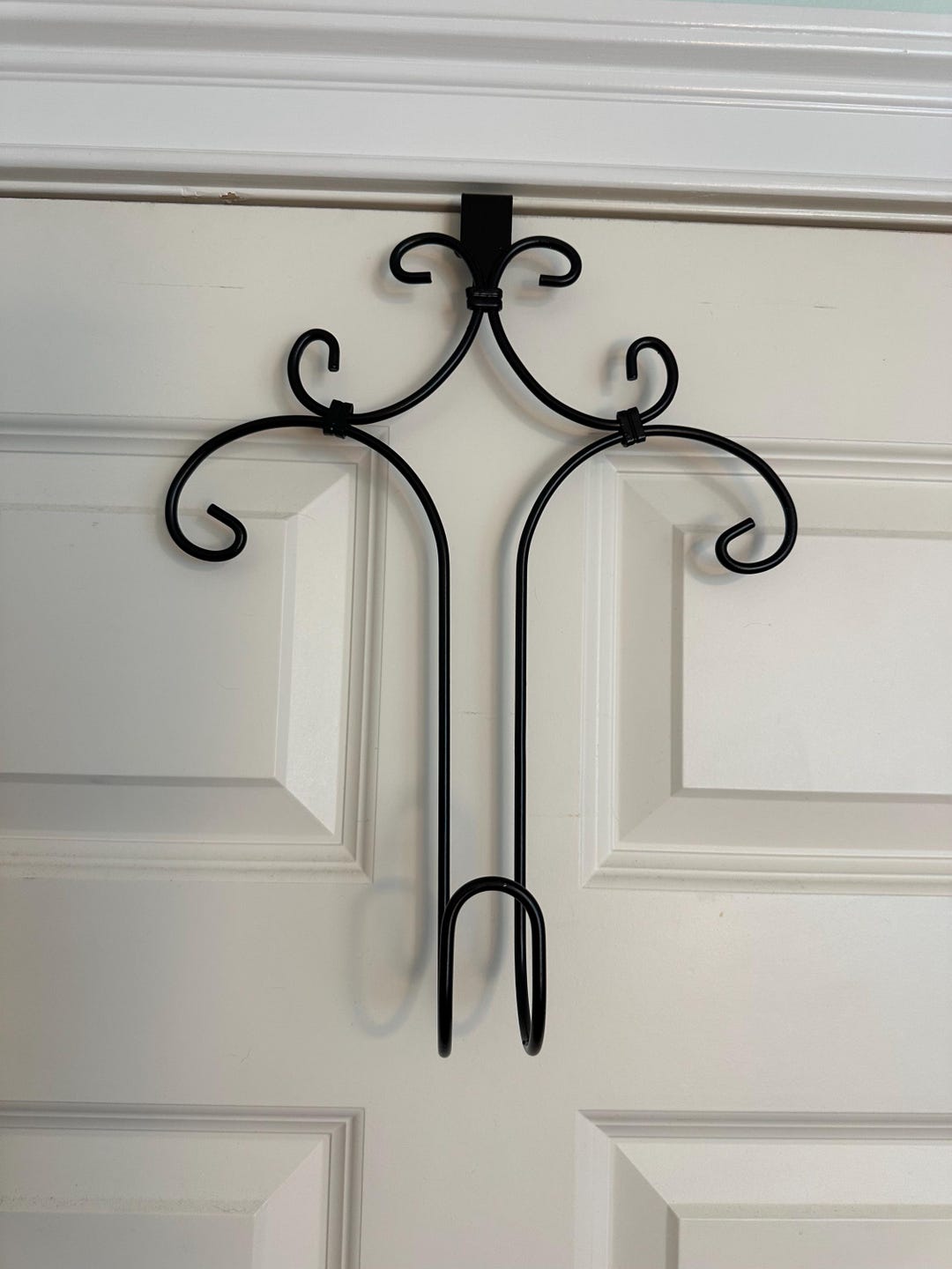 Black Metal Scroll Wreath Hanger for Door - Etsy