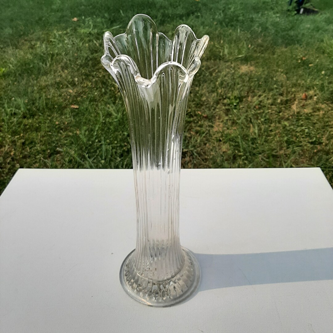Mid-century Modern -- Clear Glass -- Swing Vase -- Stretched Vase ...
