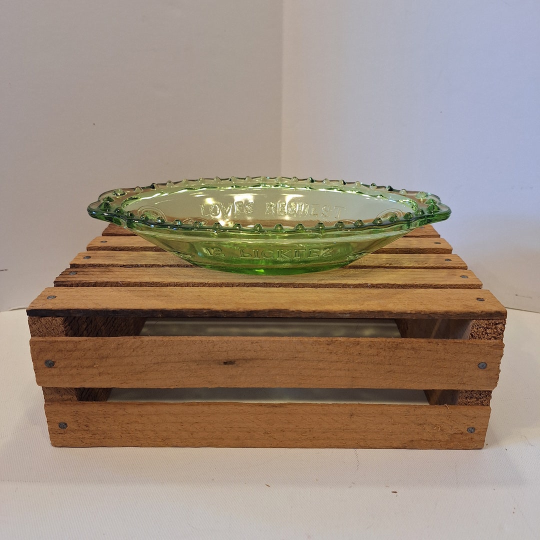 Vintage 1930s -- Imperial Glass -- Oval Pickle Dish -- Green -- Loves ...