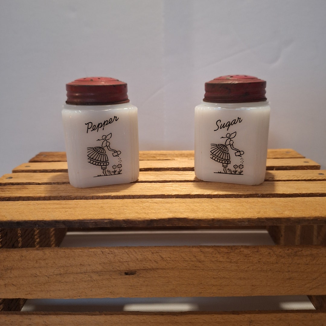 Vintage 1930 Mckee Glass Shakers 4 Sided Lady With Watering Can Pattern ...