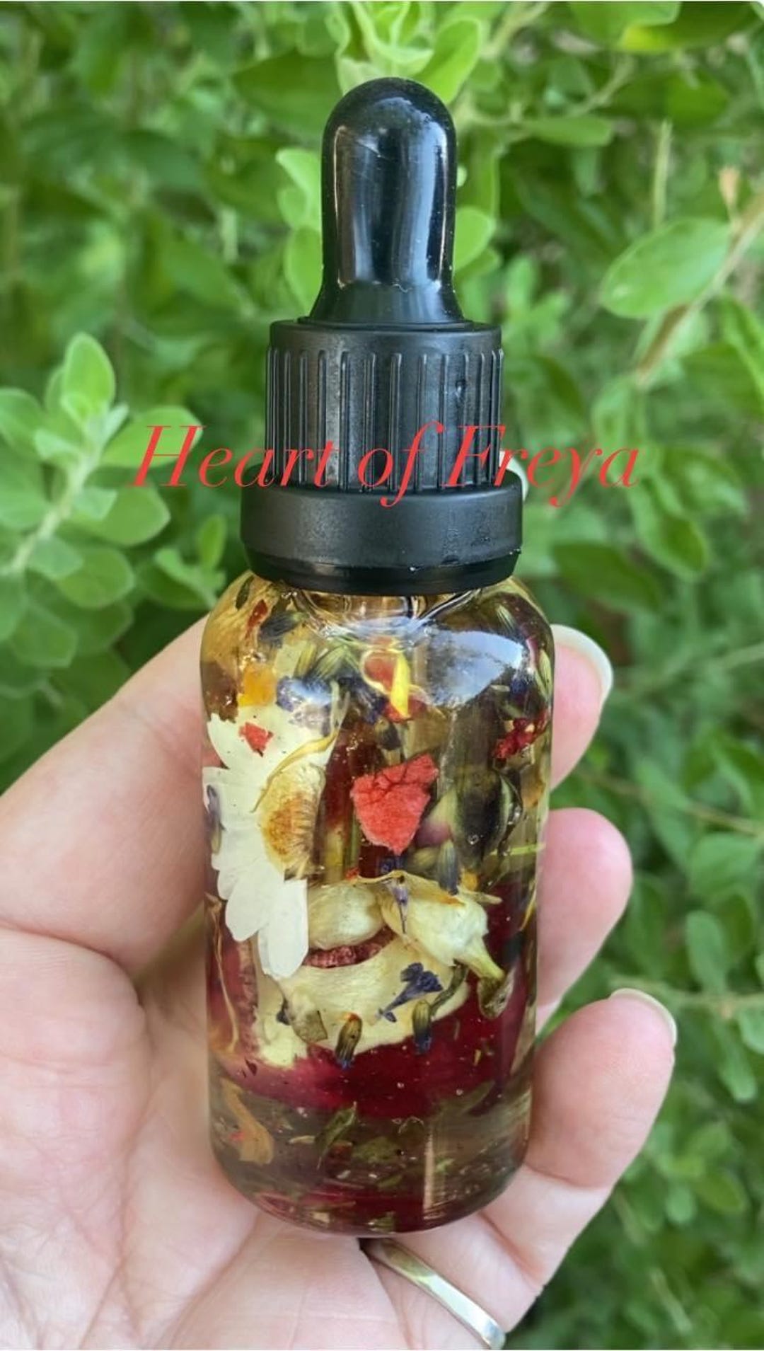 Heart of Freya Ritual Anointing Oil - Etsy