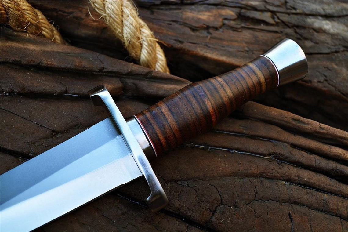 Daggers for Men Fantasy Daggers Hunting Handmade D2 Steel - Etsy