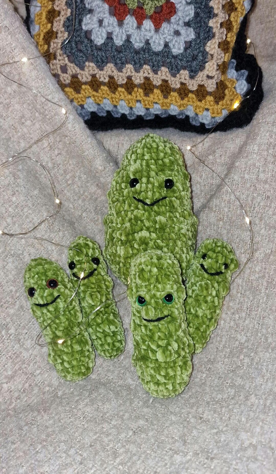 Pickle Crochet Keyring Amigurumi, Cute Dill Pickle Decor, Emotional ...