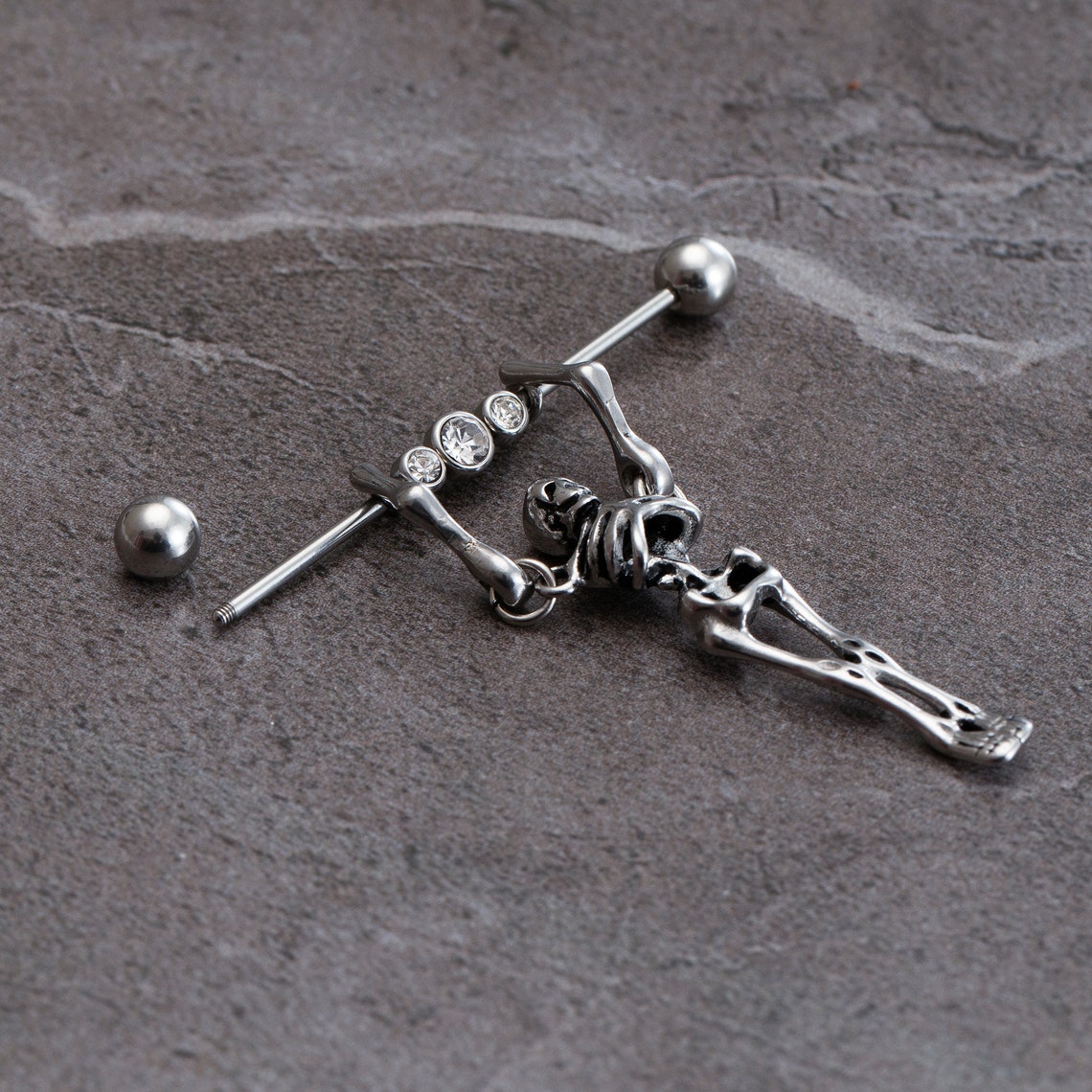 16g(1.2mm) / 38mm Skull Industrial Barbell,ear Piercing,cartilage ...