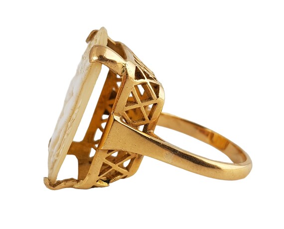 Antique Cameo in Vintage Cocktail Ring Setting, 18k G… - Gem