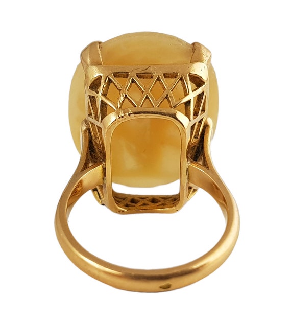 Antique Cameo in Vintage Cocktail Ring Setting, 18k G… - Gem