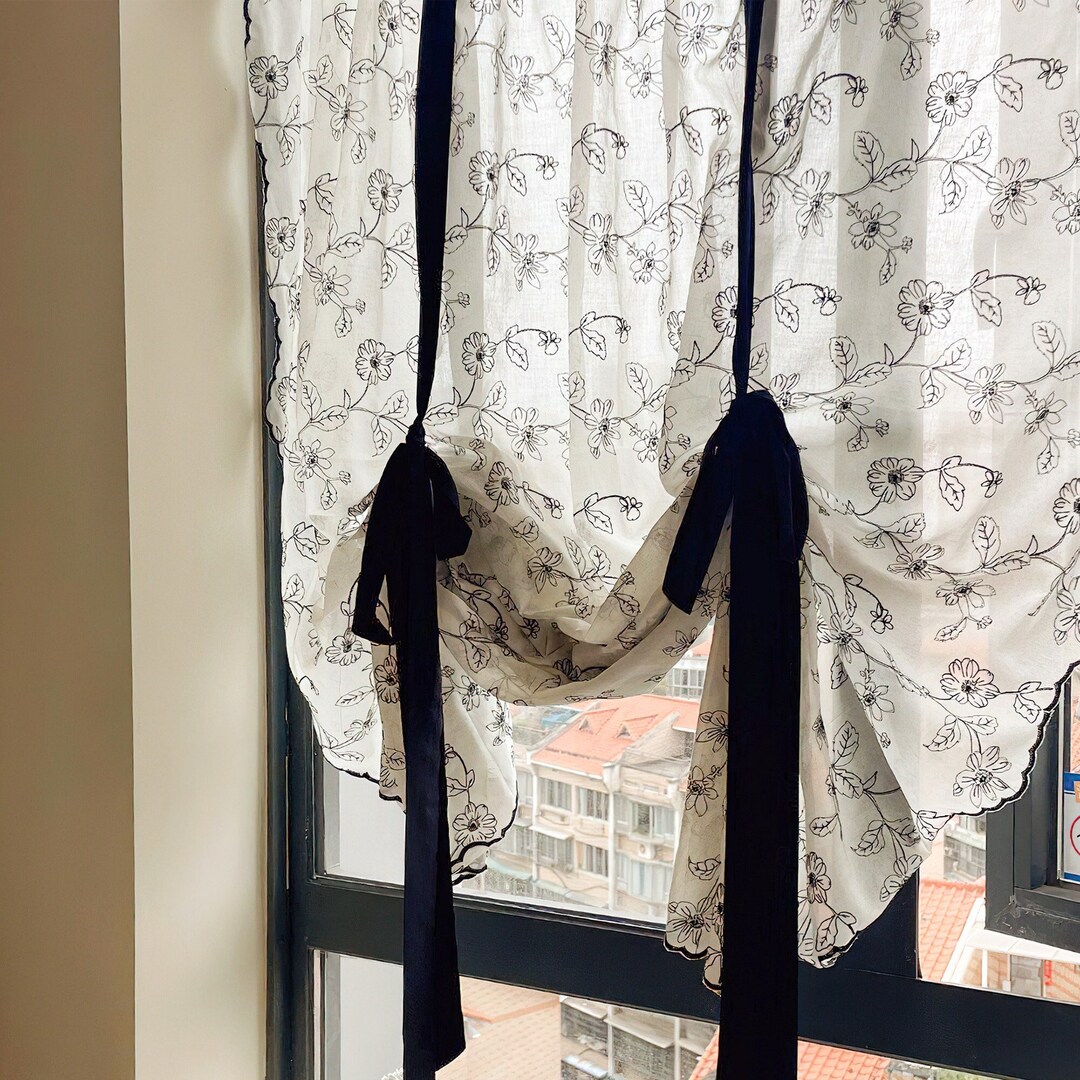 Elegant Pull-up Window Curtain With Floral Pattern, Adjustable Black ...