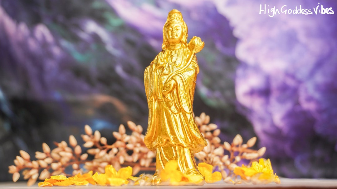 Gold Quan Yin Statue ~ Chinese Goddess, Bodhisattva of Compassion Mercy ...