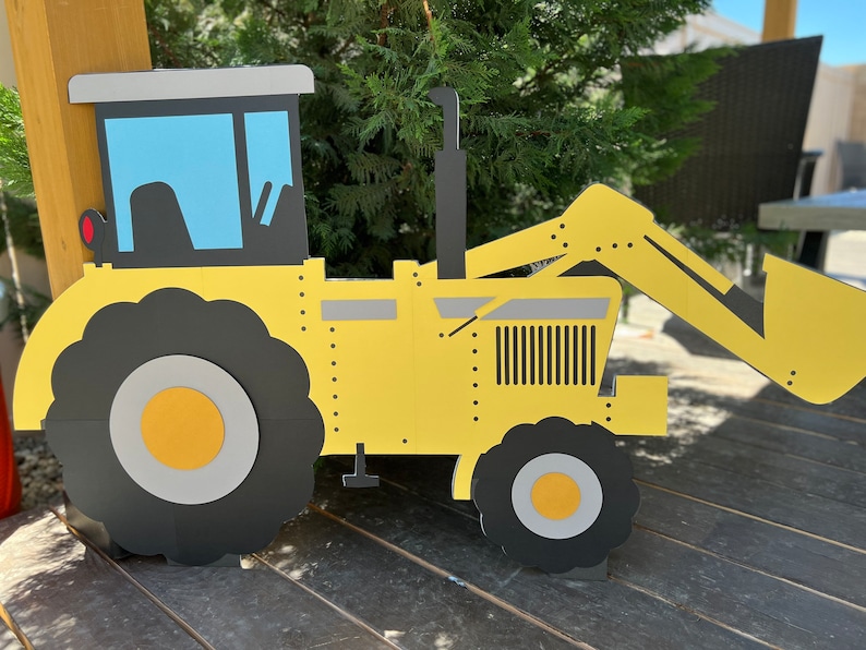 Custom Tractor Party Prop - Etsy