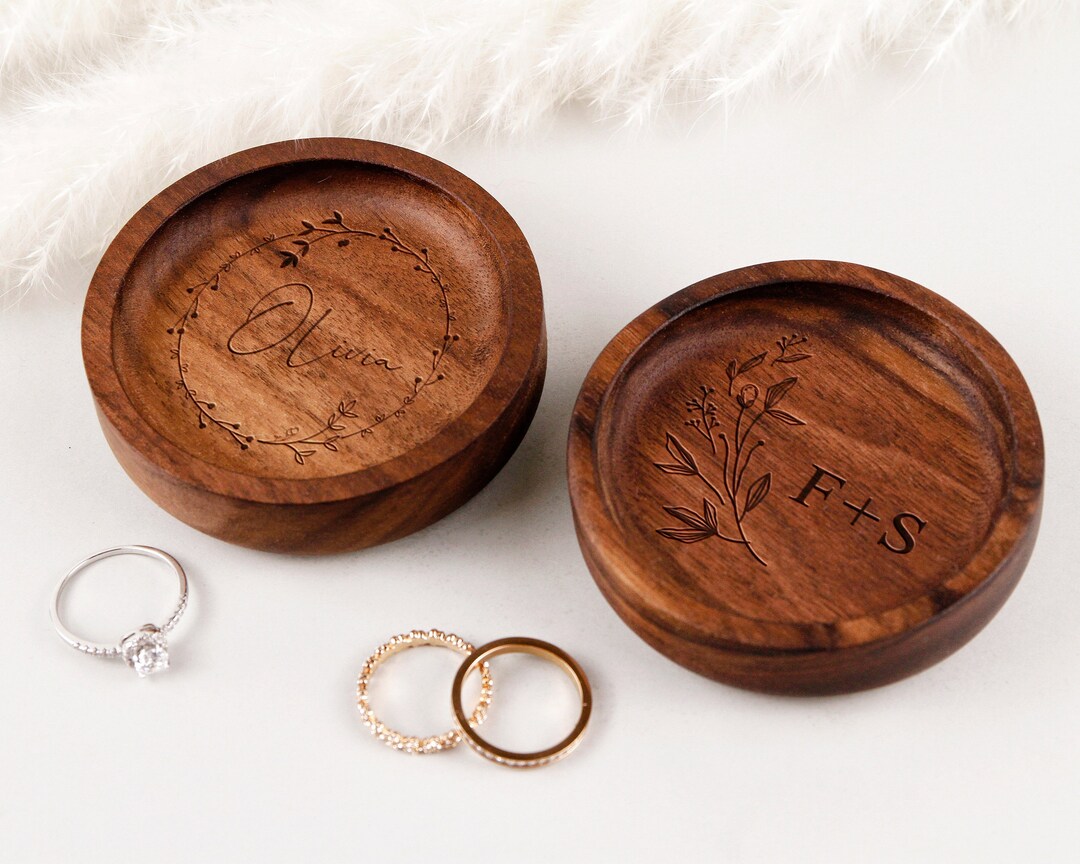 Personalized Wooden Ring Dish, Custom Name Wedding Ring Holder, Wedding ...