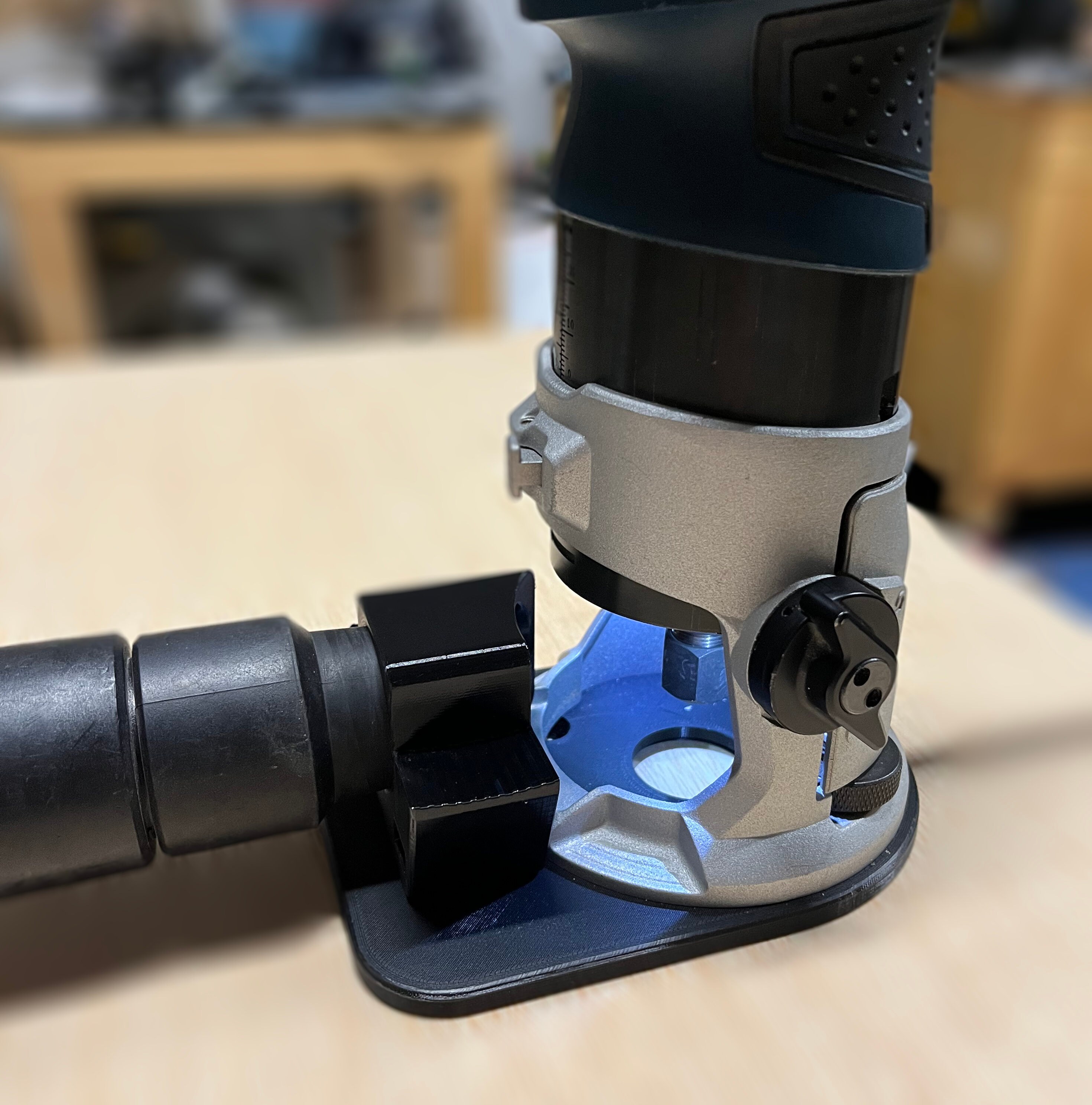 Dust Collection Sub-base With Fittings for Bosch Colt 1.25-HP Trim ...