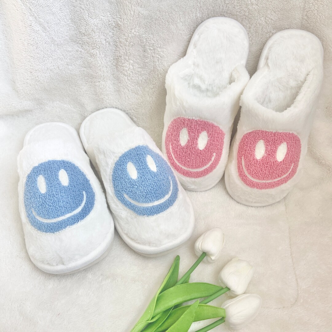 Fuzzy Smile Happy Face Slippers Fluffy Cushion Slides Smiley Face ...