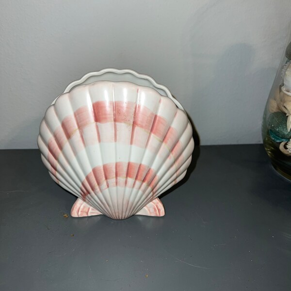 Clam Shell Planter - Etsy
